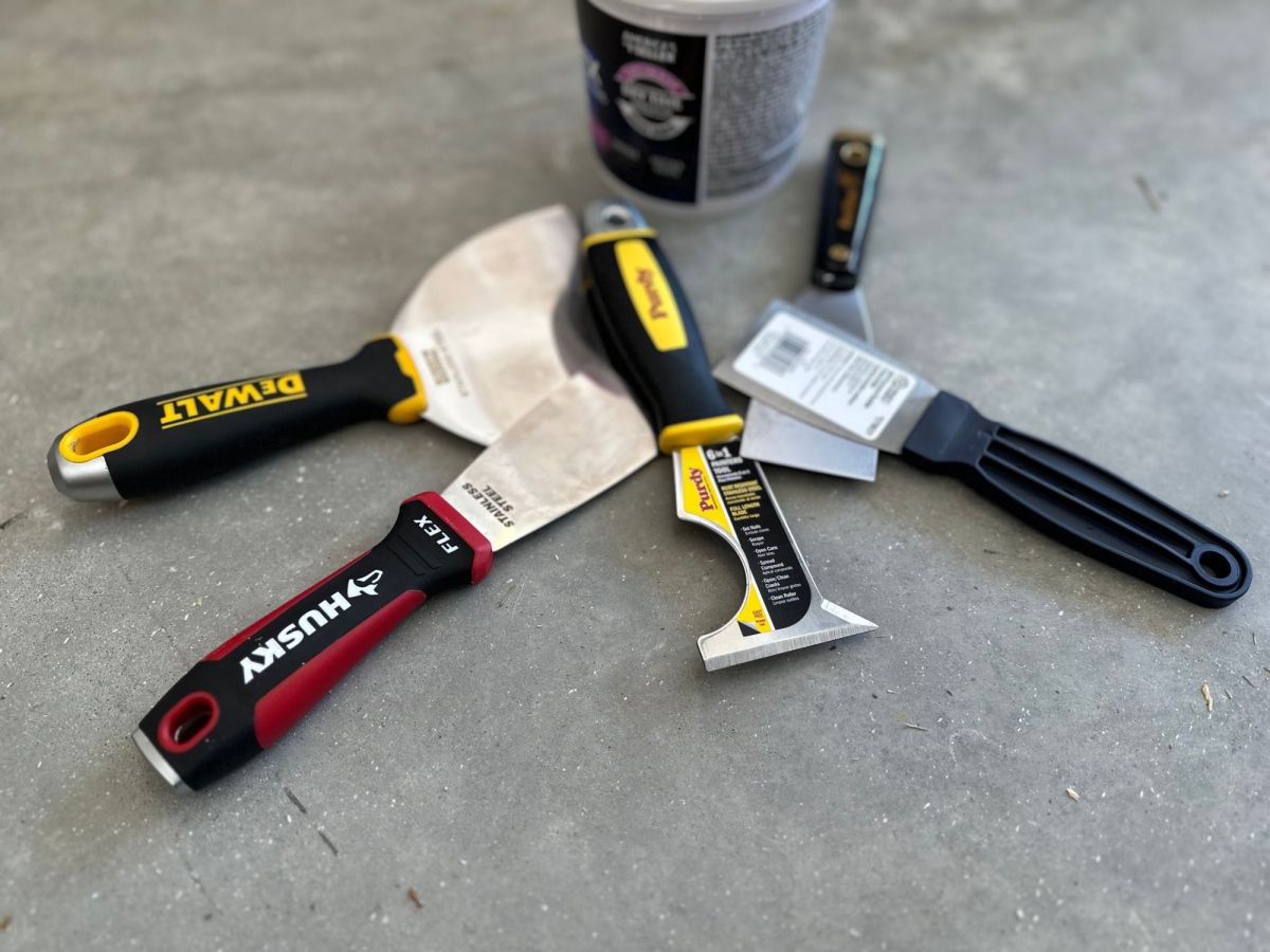 I Tested The Best Putty Knives, See My Absolute Favorite