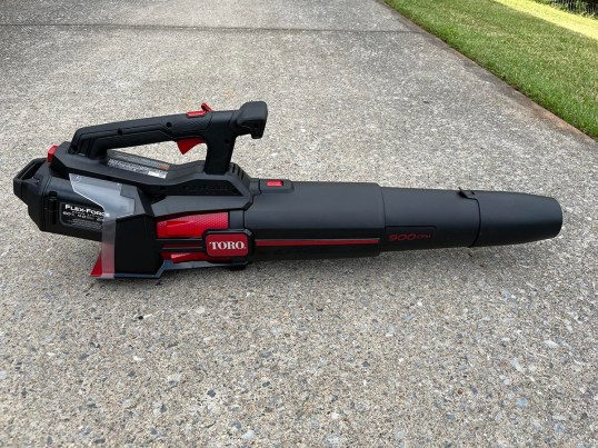 The Toro 60V Leaf Blower is The Only Blower You'll Need All Year