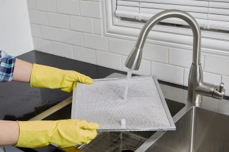 How to Clean a Range Hood Filter the Right Way
