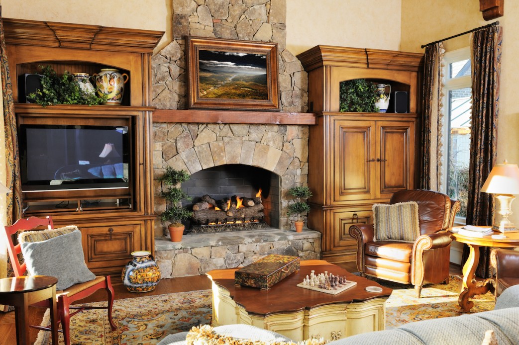 10 Types of Fireplaces Every Homeowner Should Know