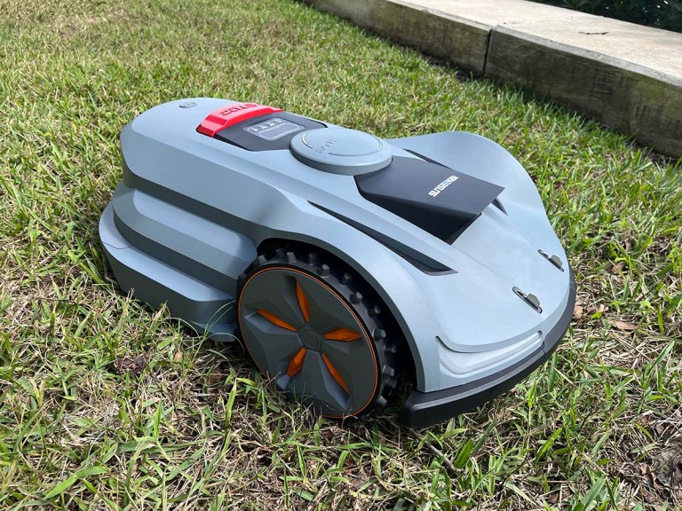 We Tested The Smart Sunseeker X7 Robotic Lawn Mower