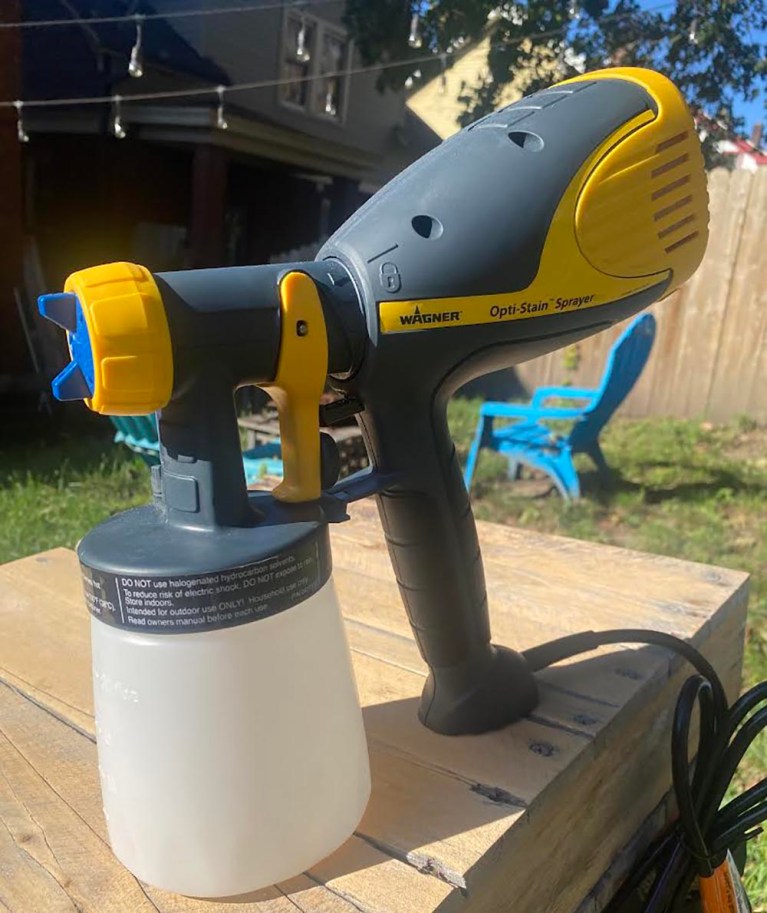 Here Are The Best Deck Stain Applicators According to Our Tests