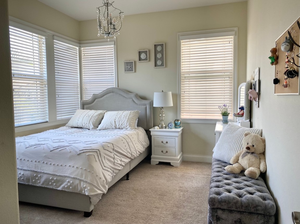 10 Refreshing Bedroom Layout Ideas to Make the Most of Your Sleep Space