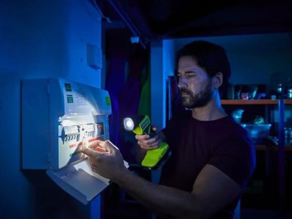 See Our Top Picks for the Best Flashlights for Power Outages