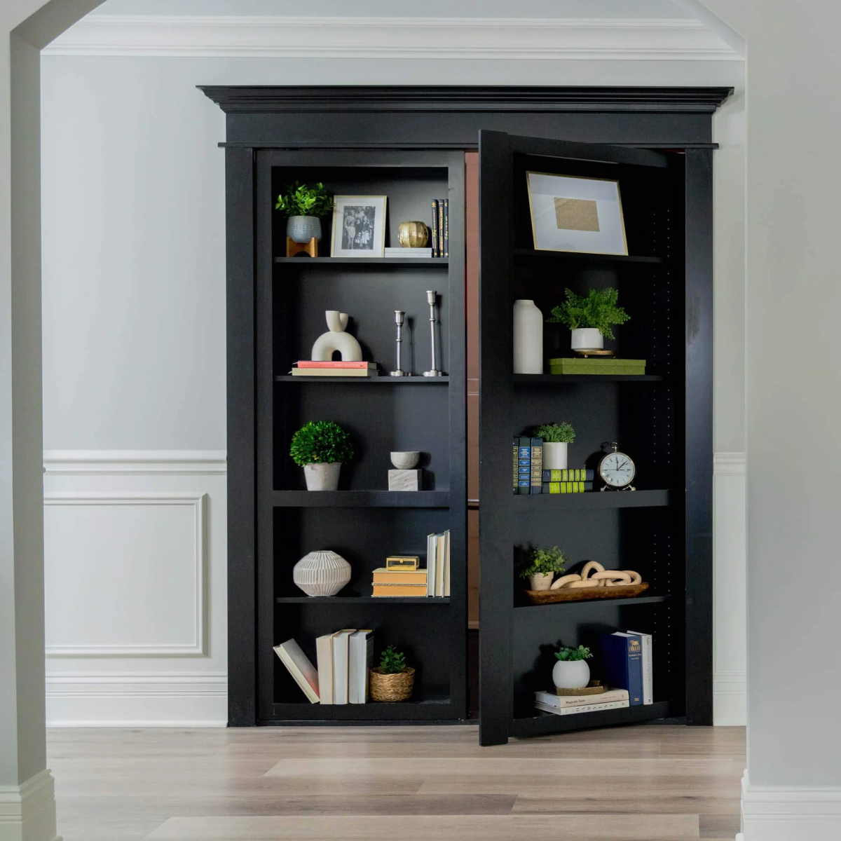 9 Built-In Bookshelf Ideas for Both Storage and Display
