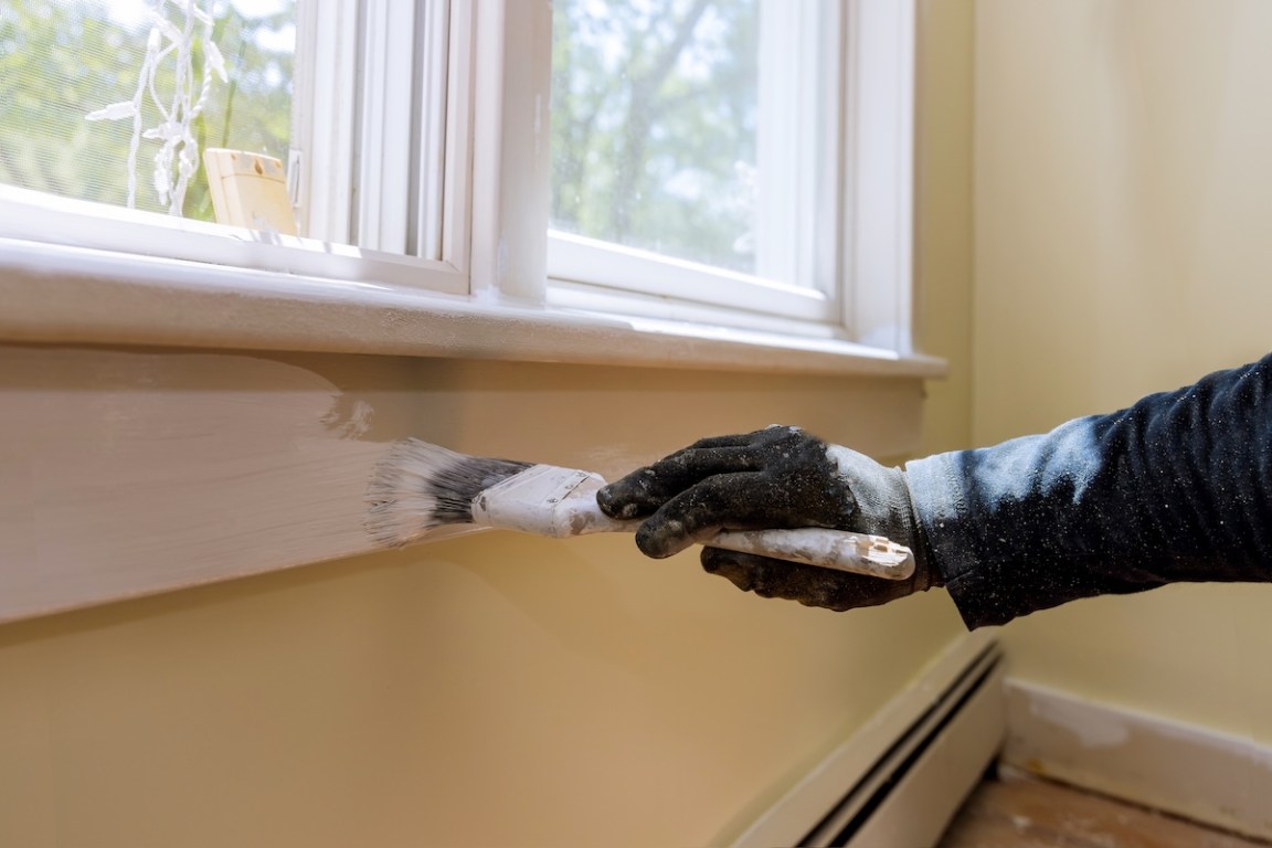 9 Household Repairs You Can Make With All-Purpose Putty