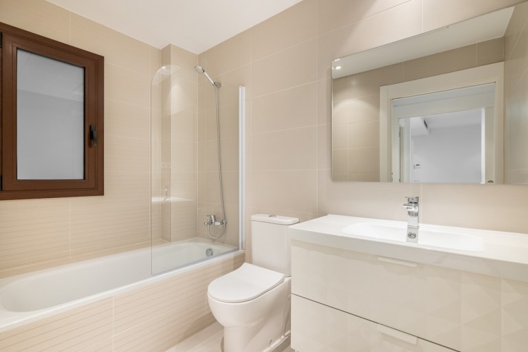 The Best Bathroom Layout Ideas to Consider for Your Next Remodel