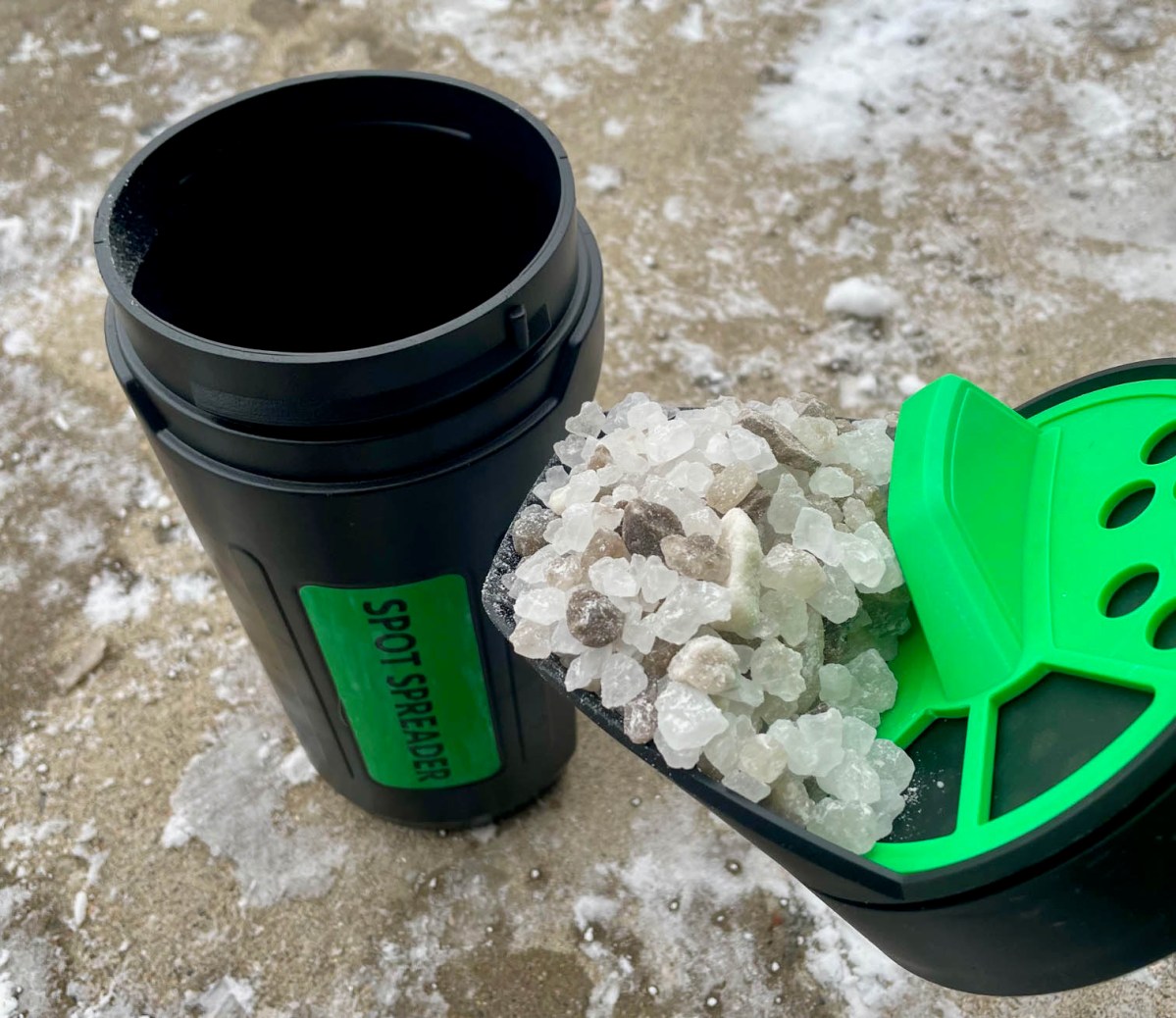 The Best Salt Spreaders for Icy Conditions - Tested by Bob Vila