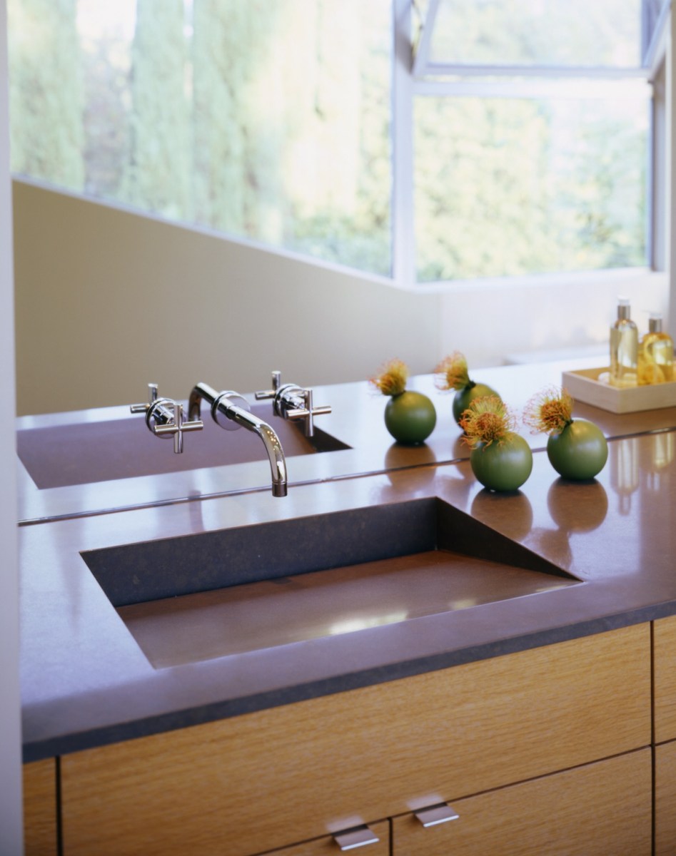 Experts Say These Are the 8 Best Countertop Materials for Bathrooms