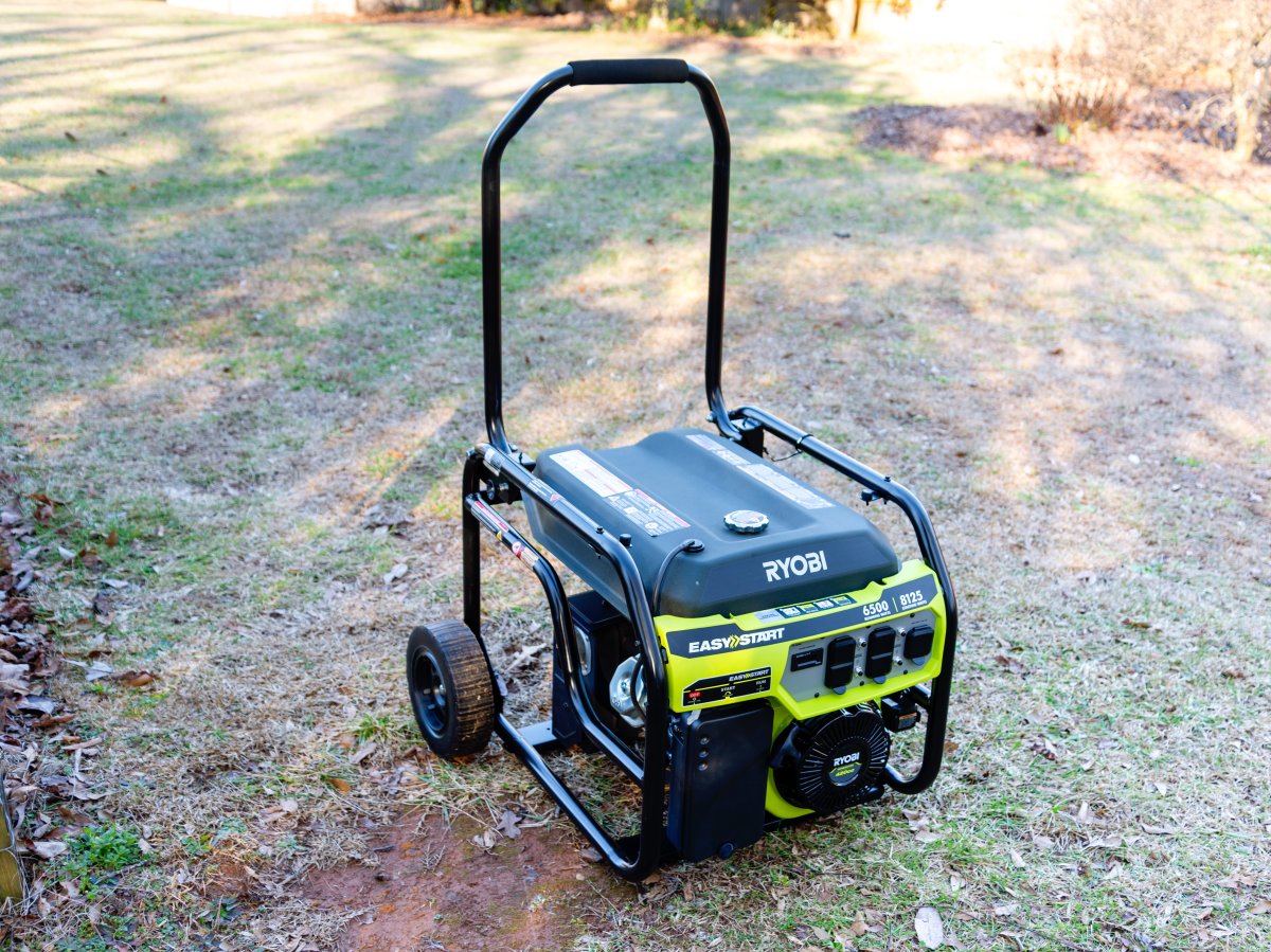 Save up to 40% Off Top Generators This Presidents' Day - Bob Vila