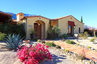 5 Types of Gardens That Complement Popular House Styles