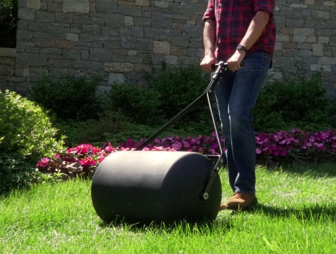 The Best Lawn Rollers for Lawns - Picks by Bob Vila