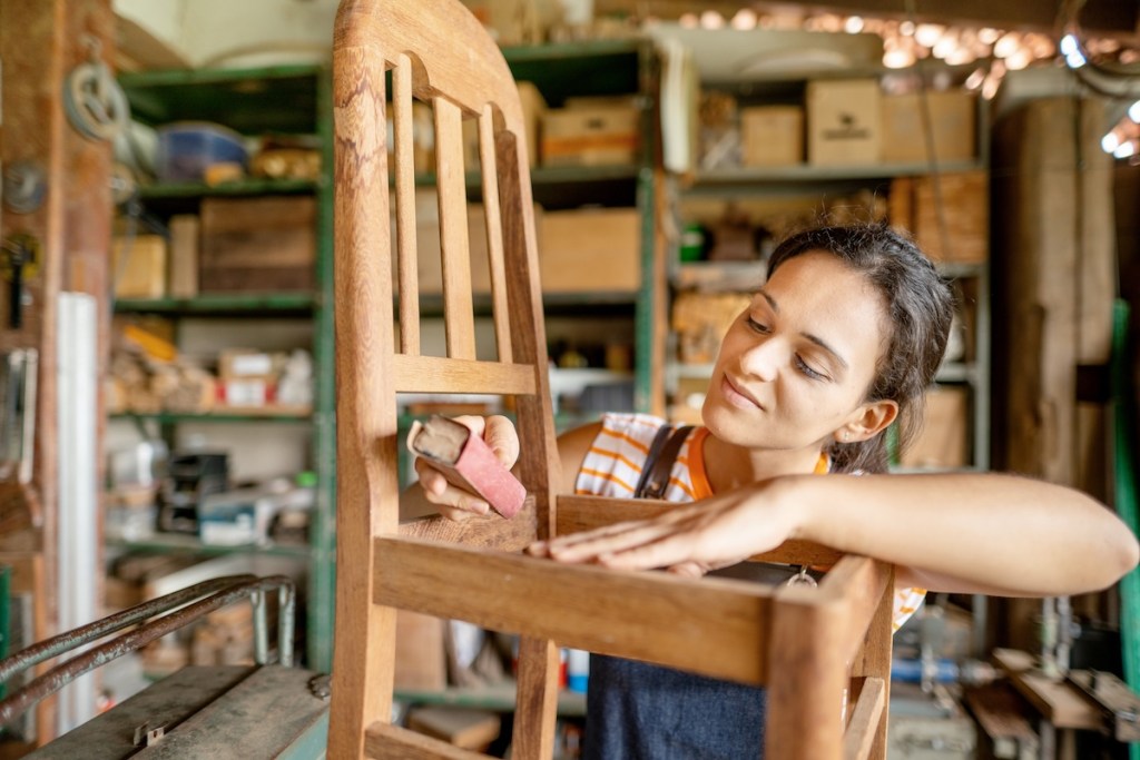 When to Use (or Avoid) Bondo for Home Repairs, According to a Pro