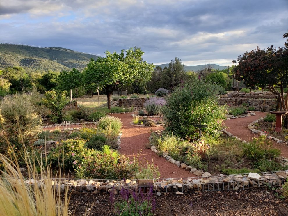Why I Love Crusher Fines for Garden Paths (What Is It, and How to Use It)